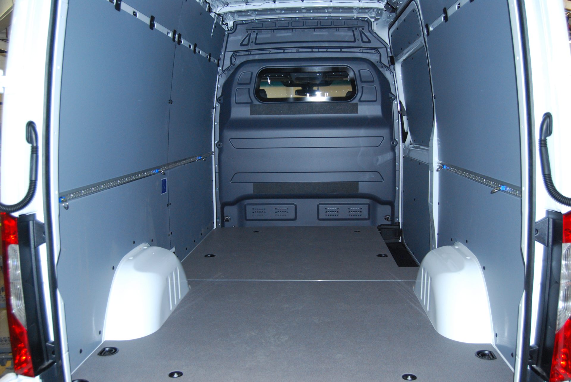 Logistics Kit - Aluminum Lashing Rail for Sprinter ...
